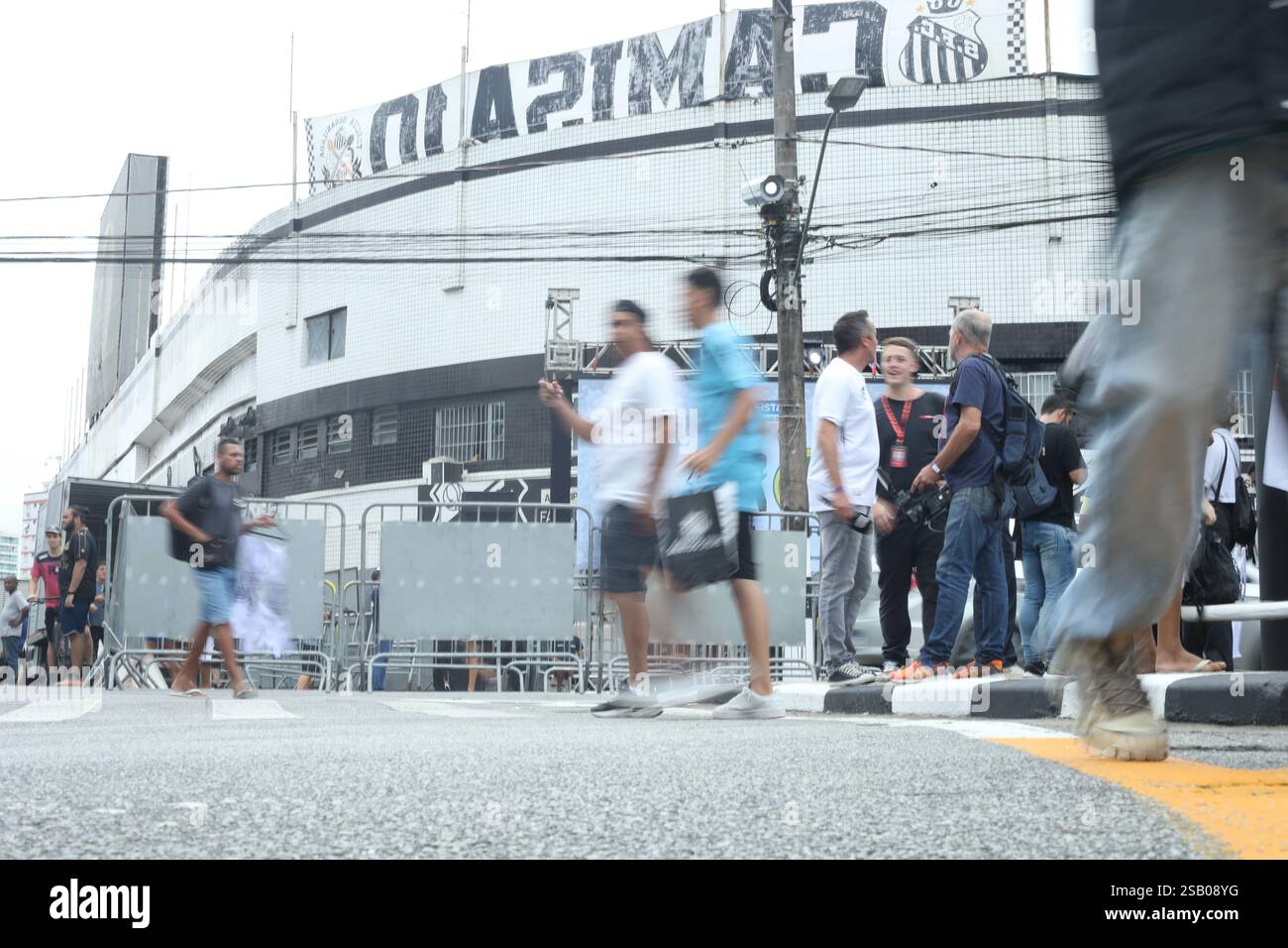 SP - SANTOS - 01/31/2025 - SANTOS, NEYMAR PRESENTATION - Movement of ...
