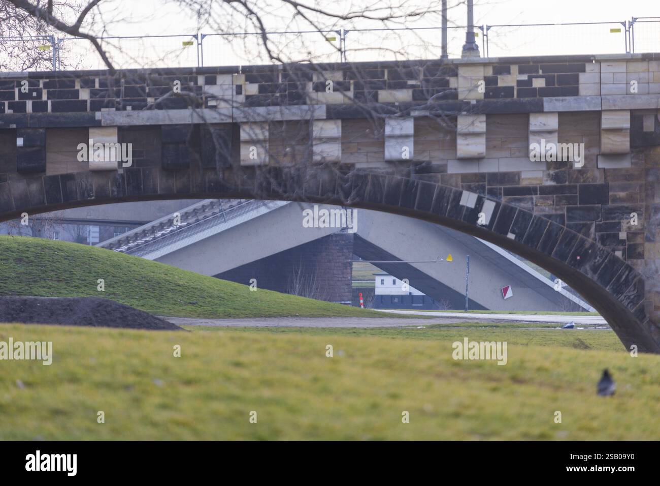 Partial collapse of the Carola Bridge. Part of the bridge has collapsed ...