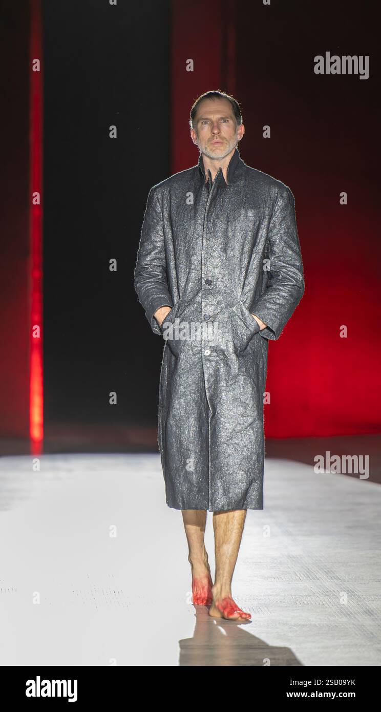 V&A, London, UK. 31st Jan, 2025. Fashion in Motion: Eden Loweth x Maggi ...