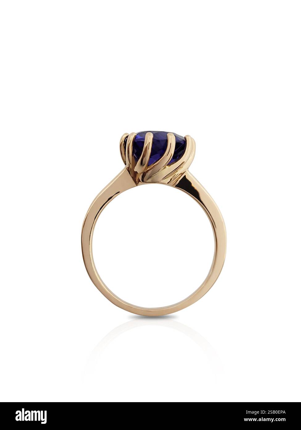 closeup Rings reflection jewelry isolated on white background with ...