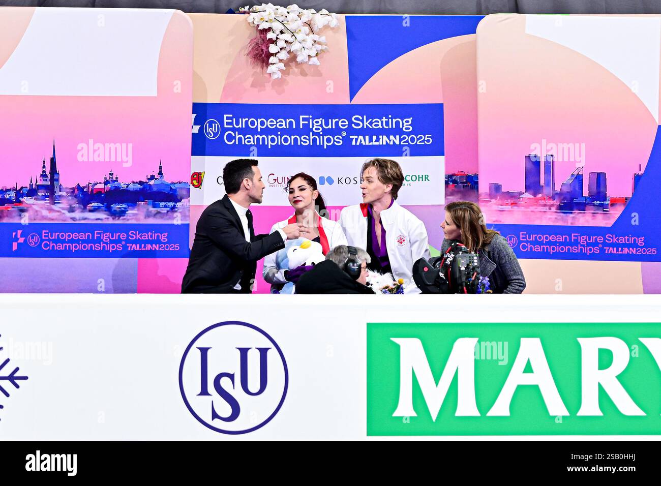 Diana DAVIS & Gleb SMOLKIN (GEO), at Kiss & Cry, during Ice Dance ...