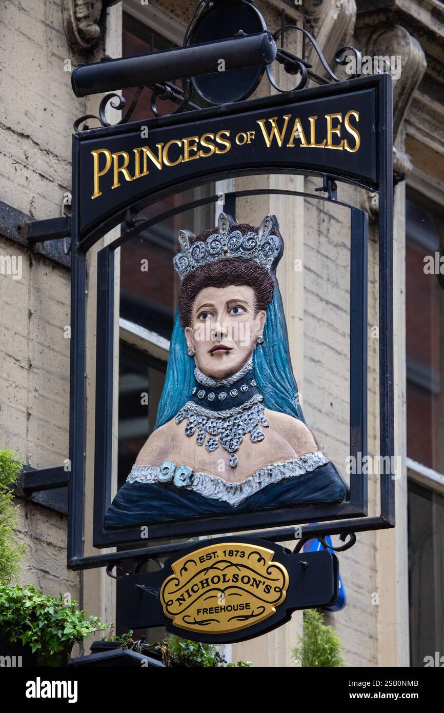 London, UK - July 1st 2024: The traditional hanging sign on the ...