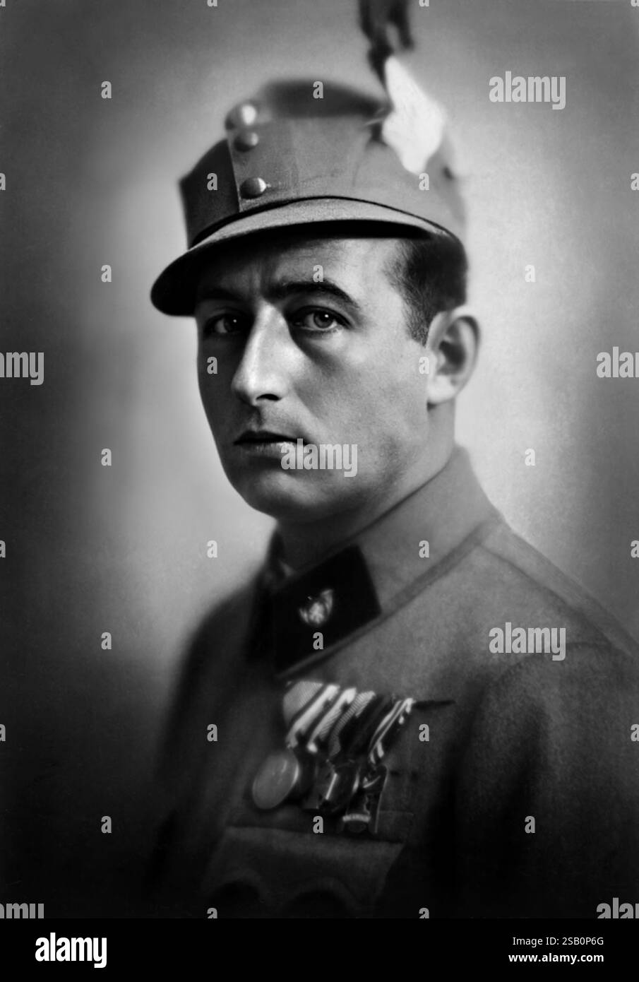 Fasismo hi-res stock photography and images - Alamy