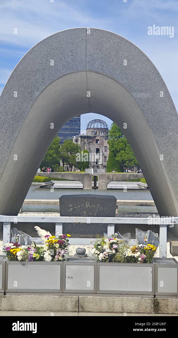 History of hiroshima hi-res stock photography and images - Alamy