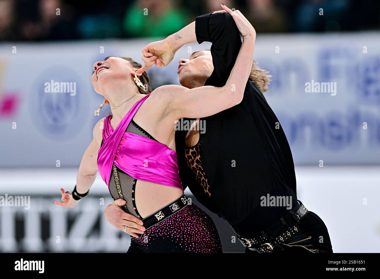 Allison REED & Saulius AMBRULEVICIUS (LTU), during Ice Dance Rhythm ...