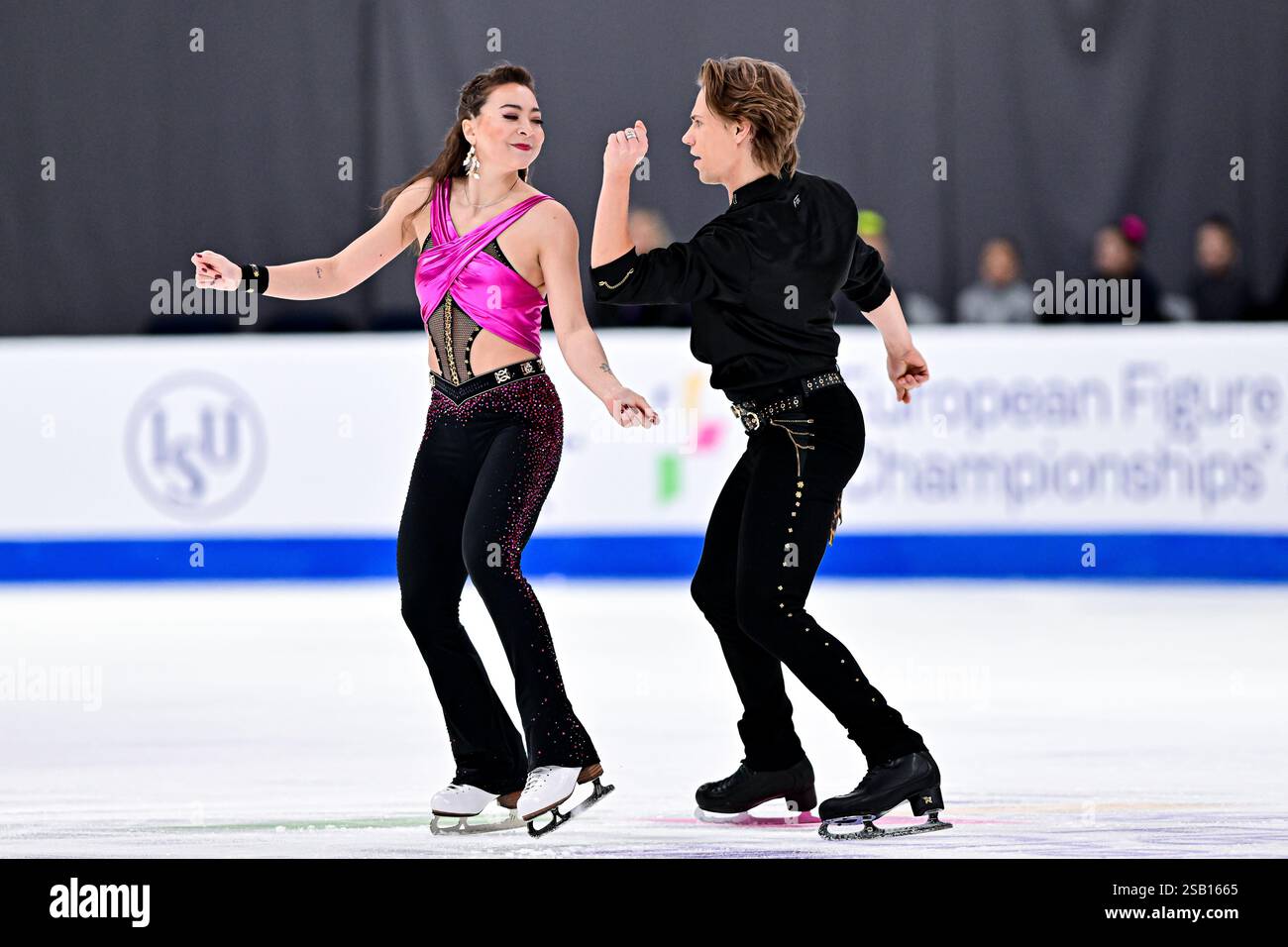 Allison REED & Saulius AMBRULEVICIUS (LTU), during Ice Dance Rhythm ...
