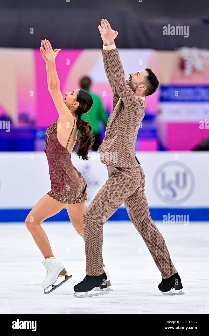 Lilah FEAR & Lewis GIBSON (GBR), during Ice Dance Rhythm Dance, at the ...