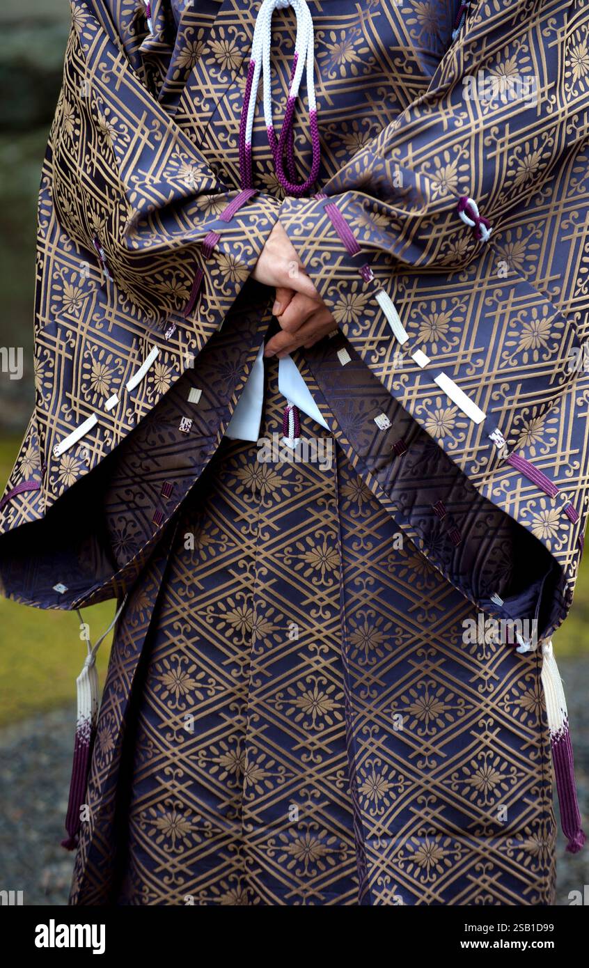 Annual New Year's carpenter blessing ceremony "Chona Hajime" takes ...