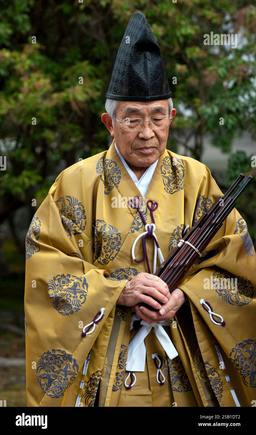Annual New Year's carpenter blessing ceremony "Chona Hajime" takes ...