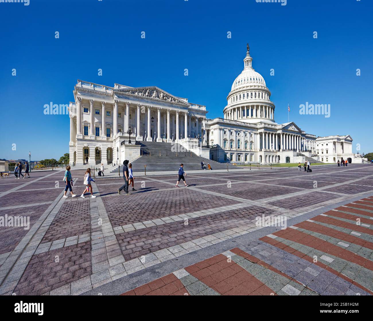 U.S. Capitol, viewed from the southeast, with House of Representatives ...