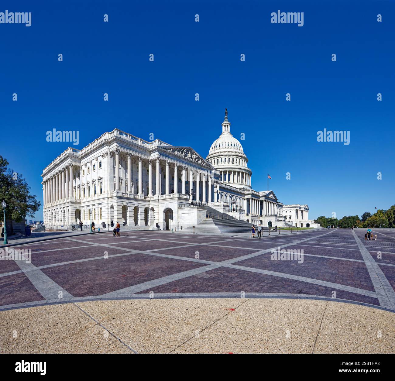 U.S. Capitol, viewed from the southeast, with House of Representatives ...