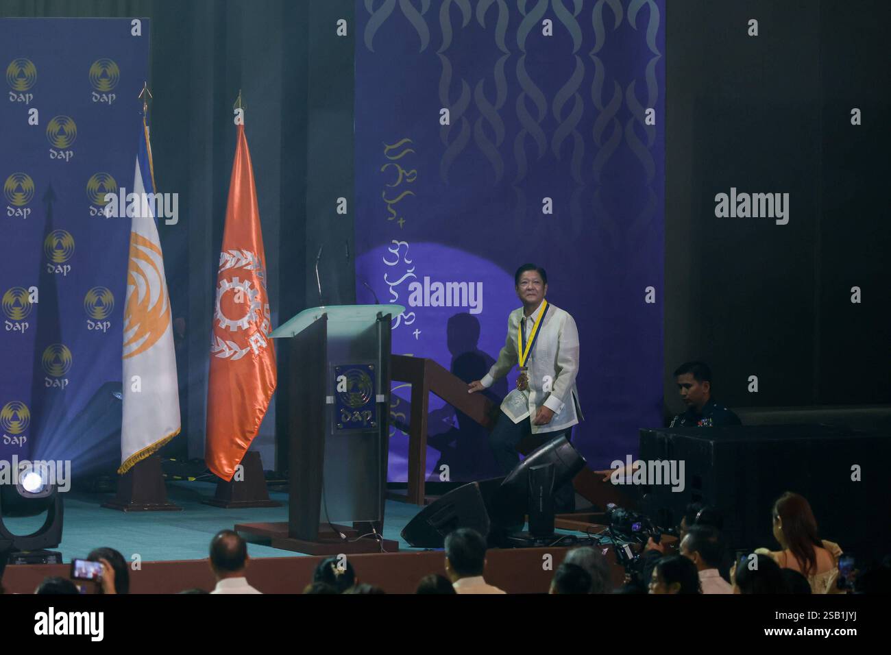 President Ferdinand R. Marcos, Jr speaks at graduation ceremony in ...