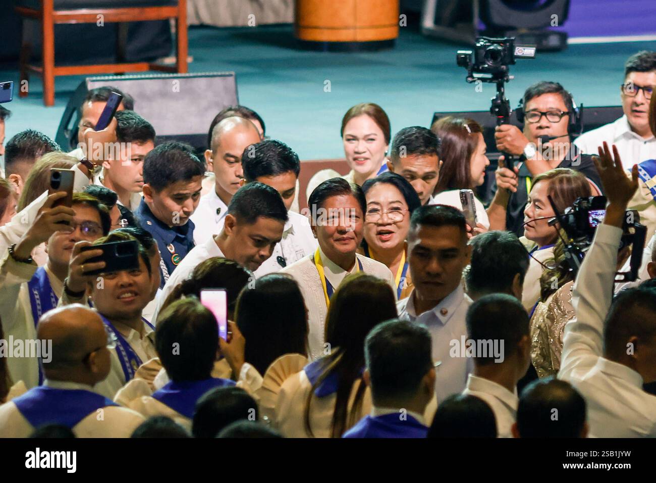 President Ferdinand R. Marcos, Jr speaks at graduation ceremony in ...