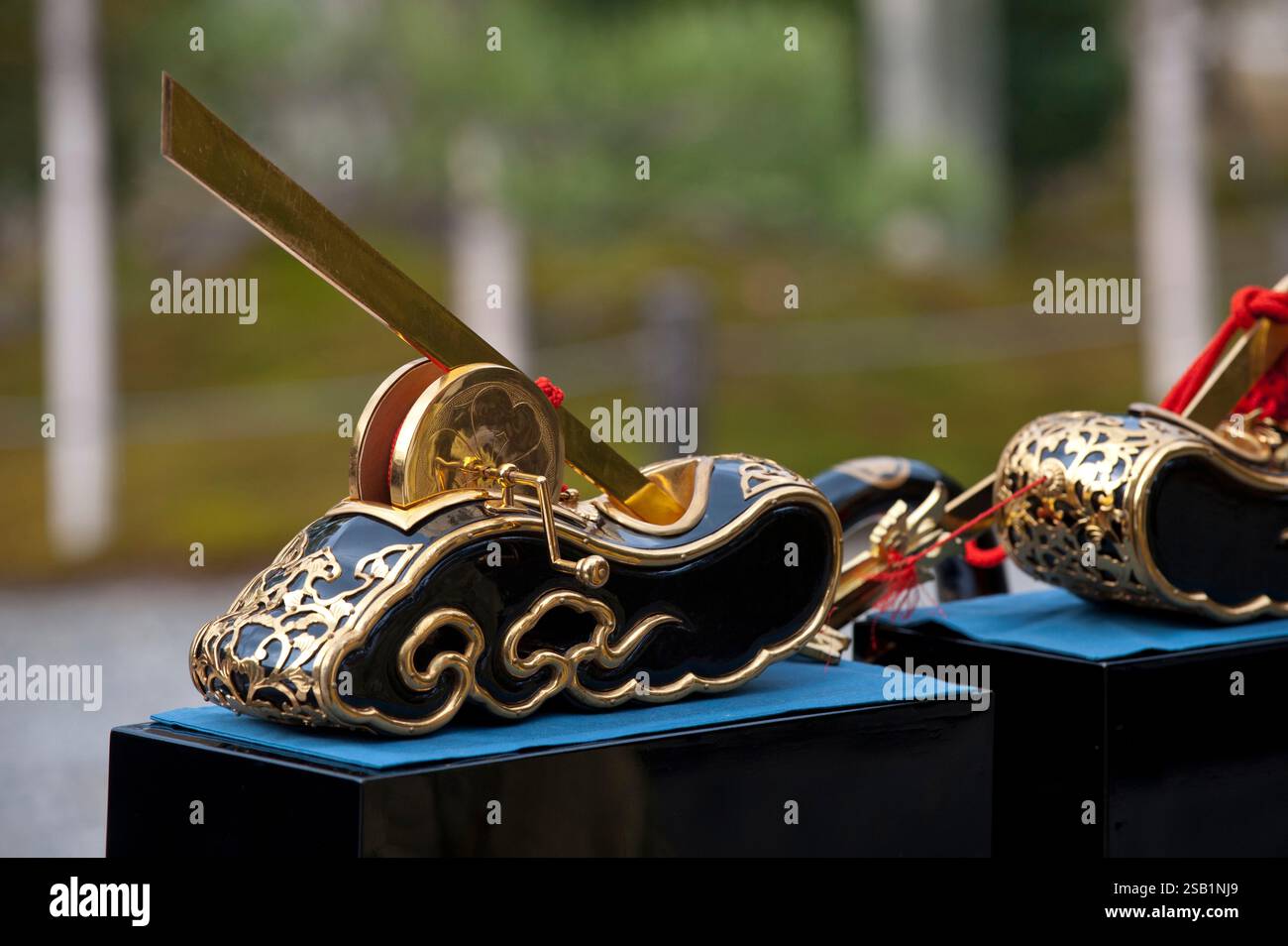 Annual New Year's carpenter blessing ceremony "Chona Hajime" takes ...