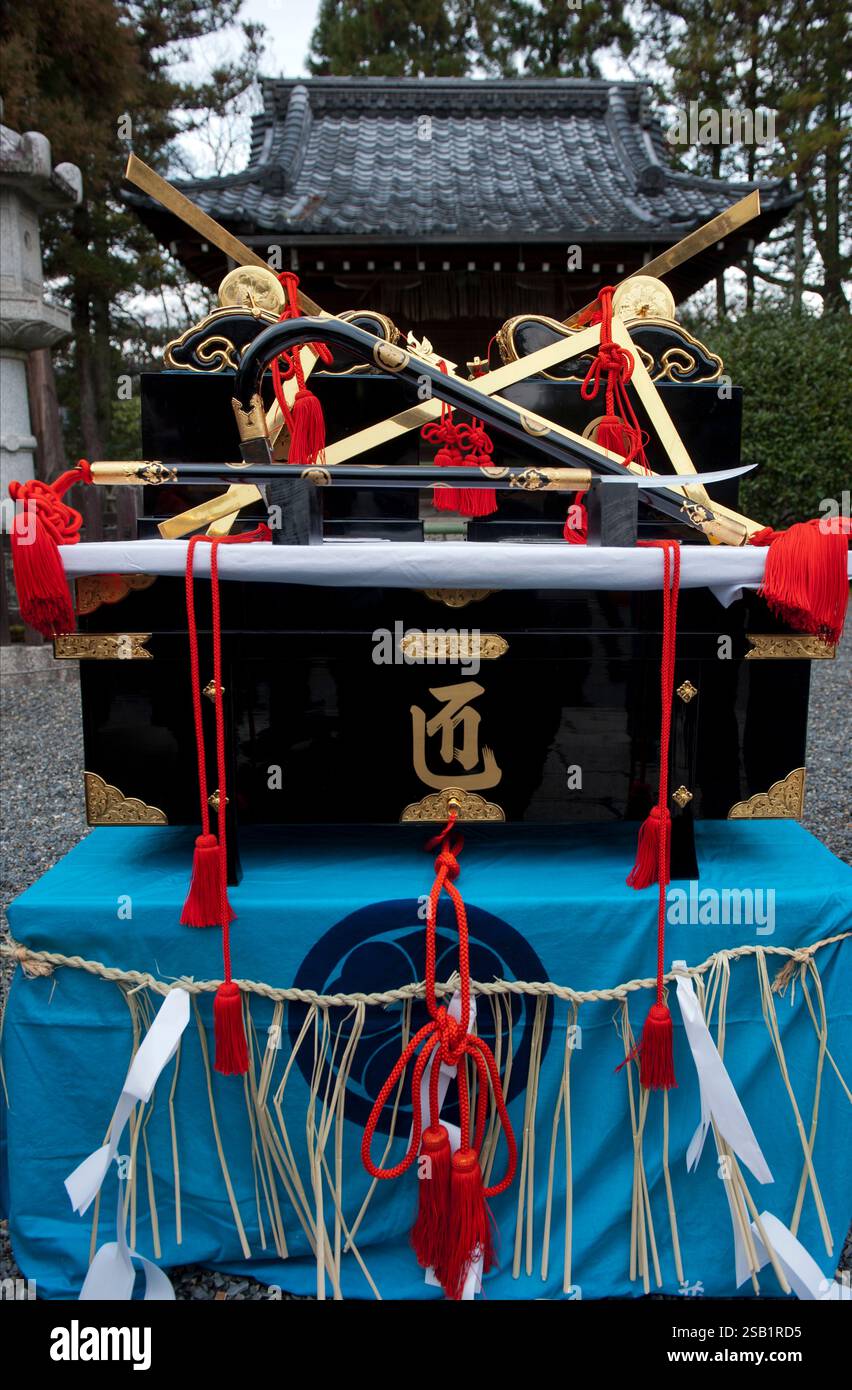 Annual New Year's carpenter blessing ceremony "Chona Hajime" takes ...