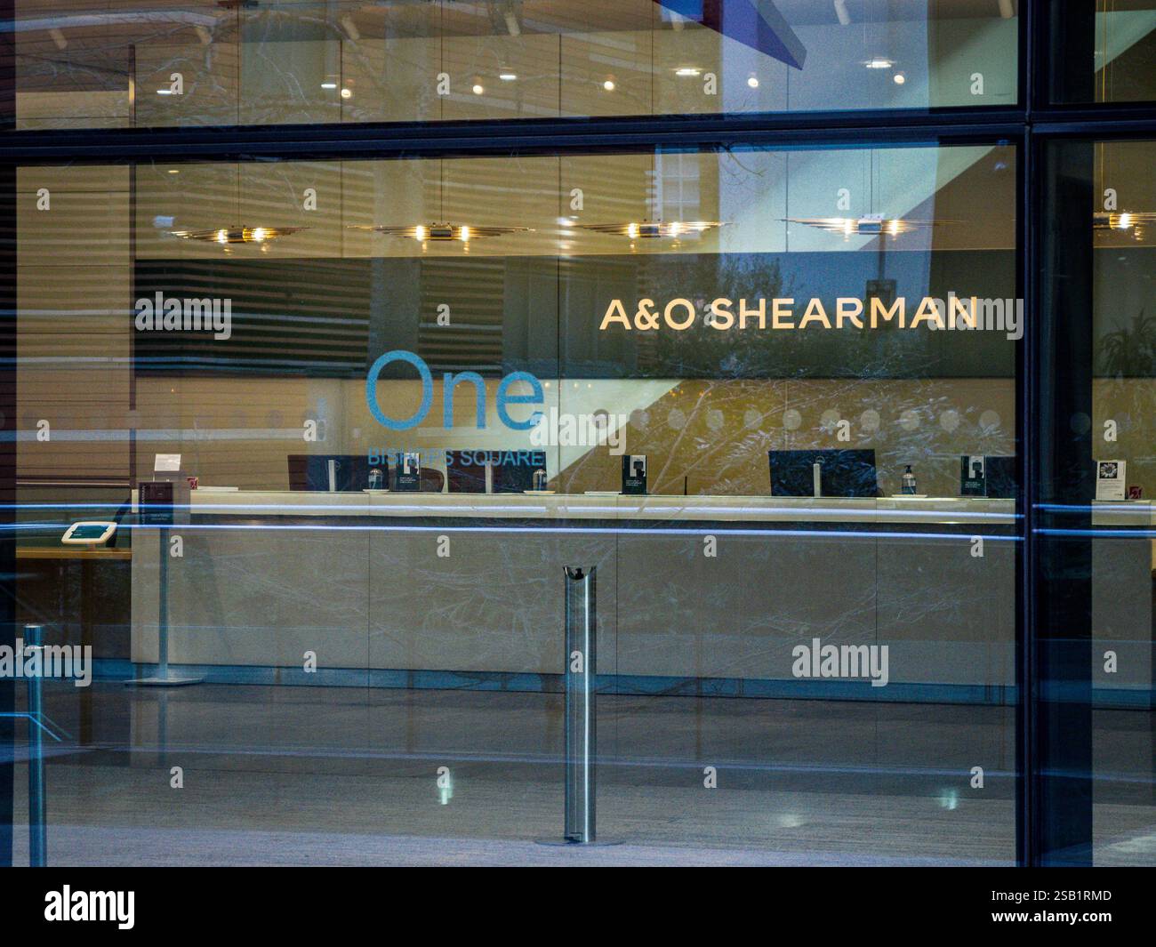 A&O Shearman Law Firm - Offices of Top Law firm A&O Shearman LLP at One Bishop's Square London ...