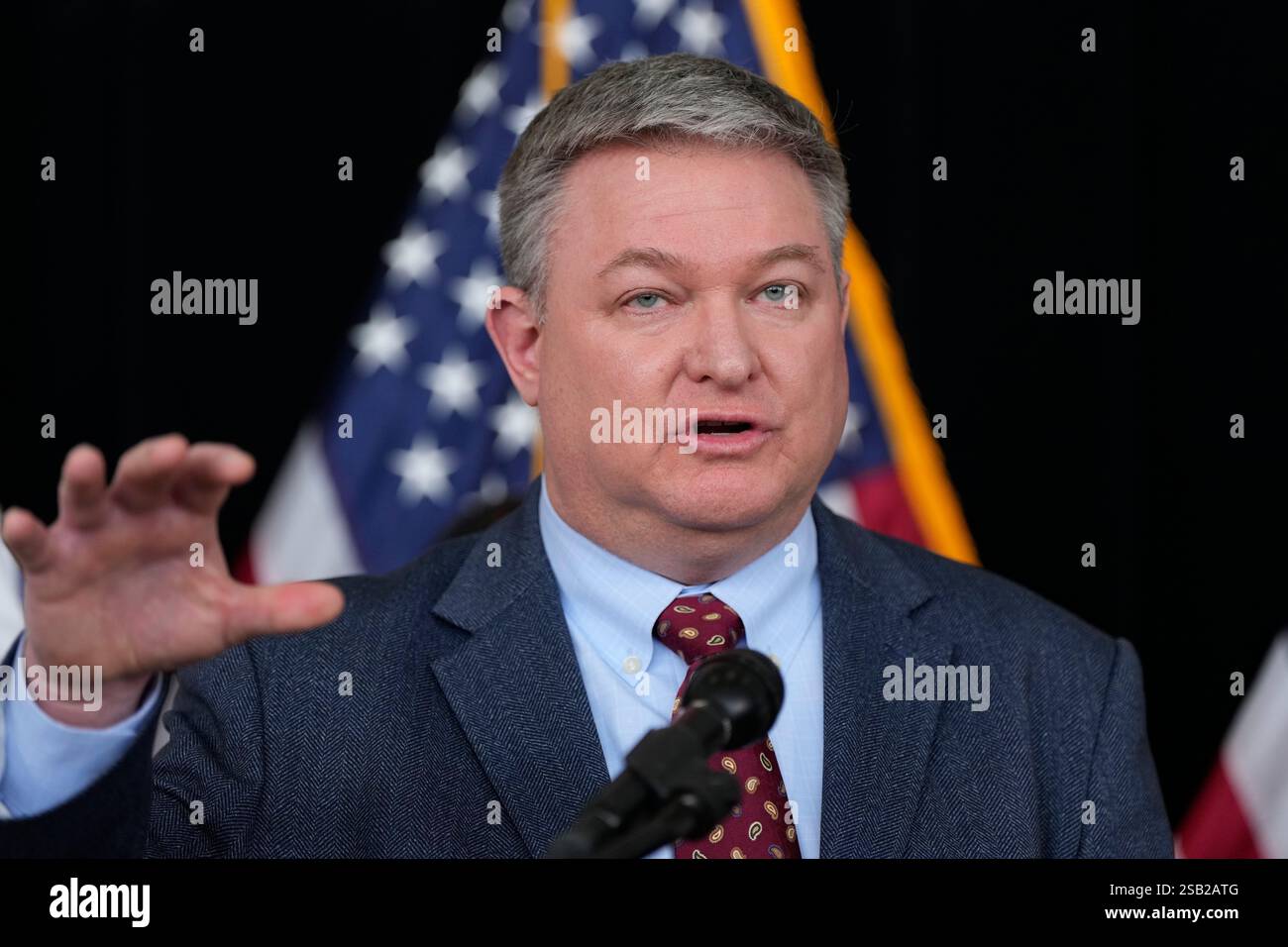 Terry Liercke, vice president and airport manager of Ronald Reagan ...