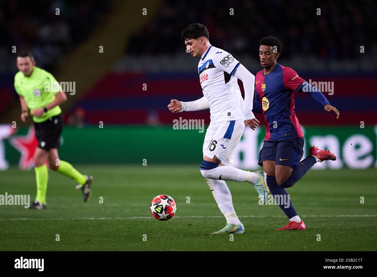 BARCELONA, SPAIN - JANUARY 29: Raoul Bellanova of Atalanta BC during ...