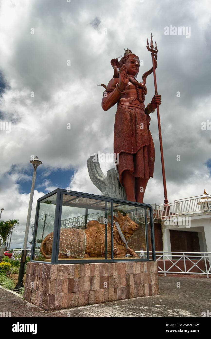 Mangal Mahadev statue, grand bassin, Mauritius Stock Photo - Alamy
