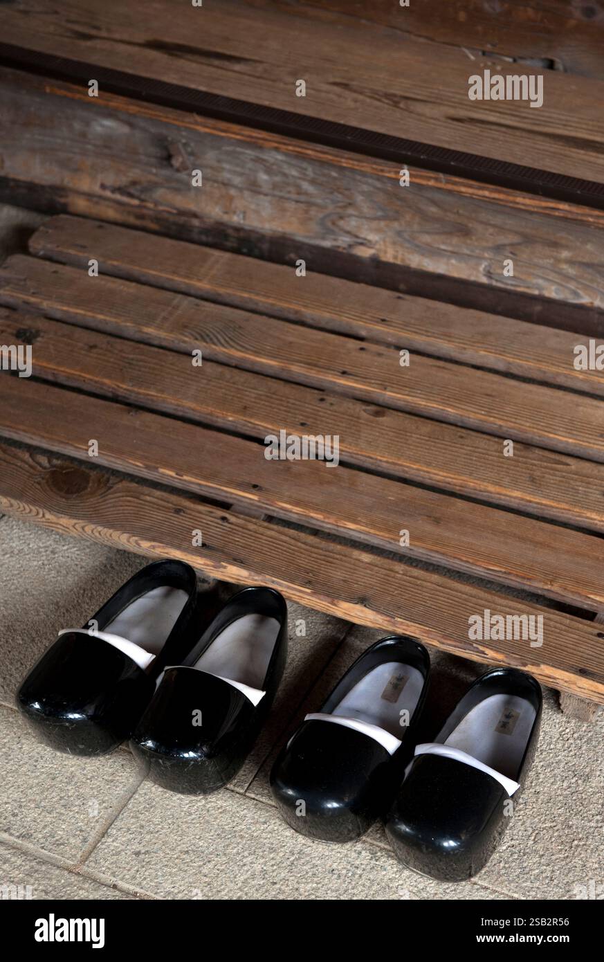 Japan shinto shoes hi-res stock photography and images - Alamy