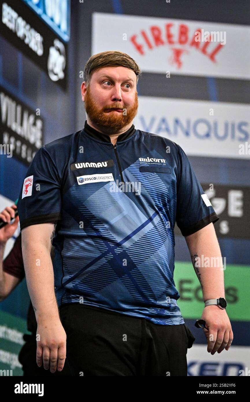 MK Arena, Milton Keynes, UK. 31st Jan, 2025. 2025 PDC Winmau Darts ...