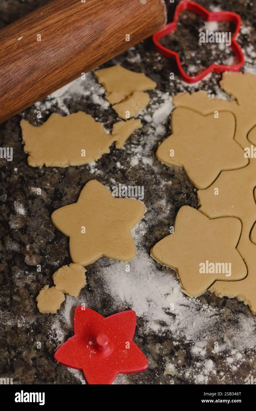 Star shaped cookie dough hi-res stock photography and images - Alamy
