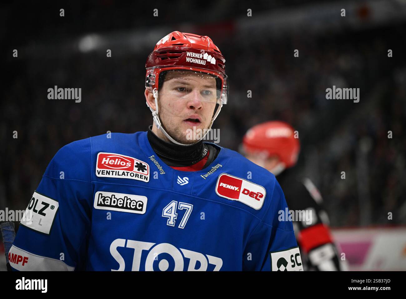 Alexander Karachun (Schwenninger Wild Wings #47) Schwenninger Wild Wings gegen Adler Mannheim ...