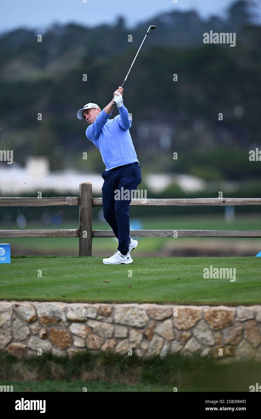 Justin Thomas tees off on the seventh hole at Pebble Beach Golf Links ...
