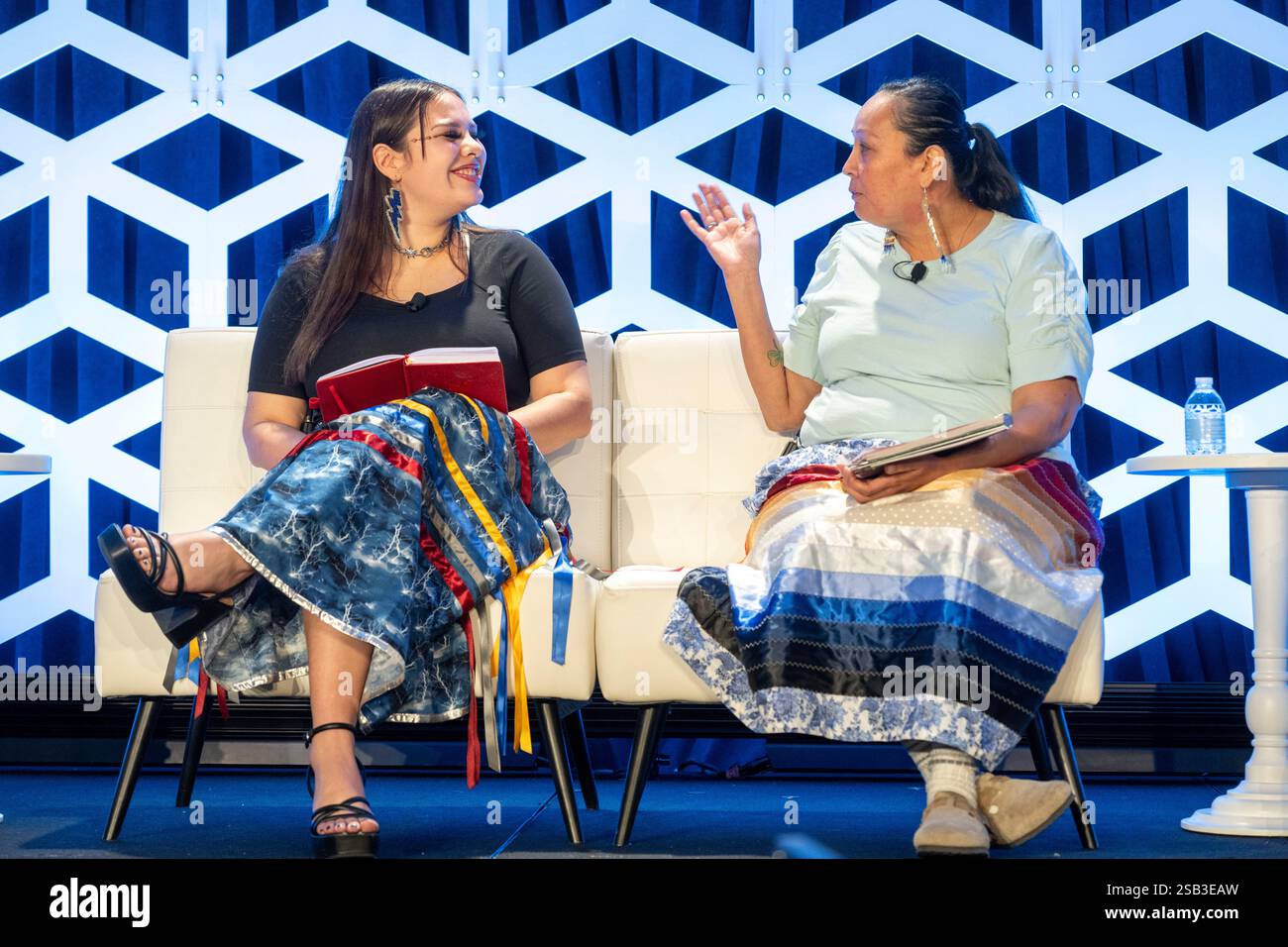 IMAGE DISTRIBUTED FOR MENTOR - Sadie Allen, left, and Madelynn ...