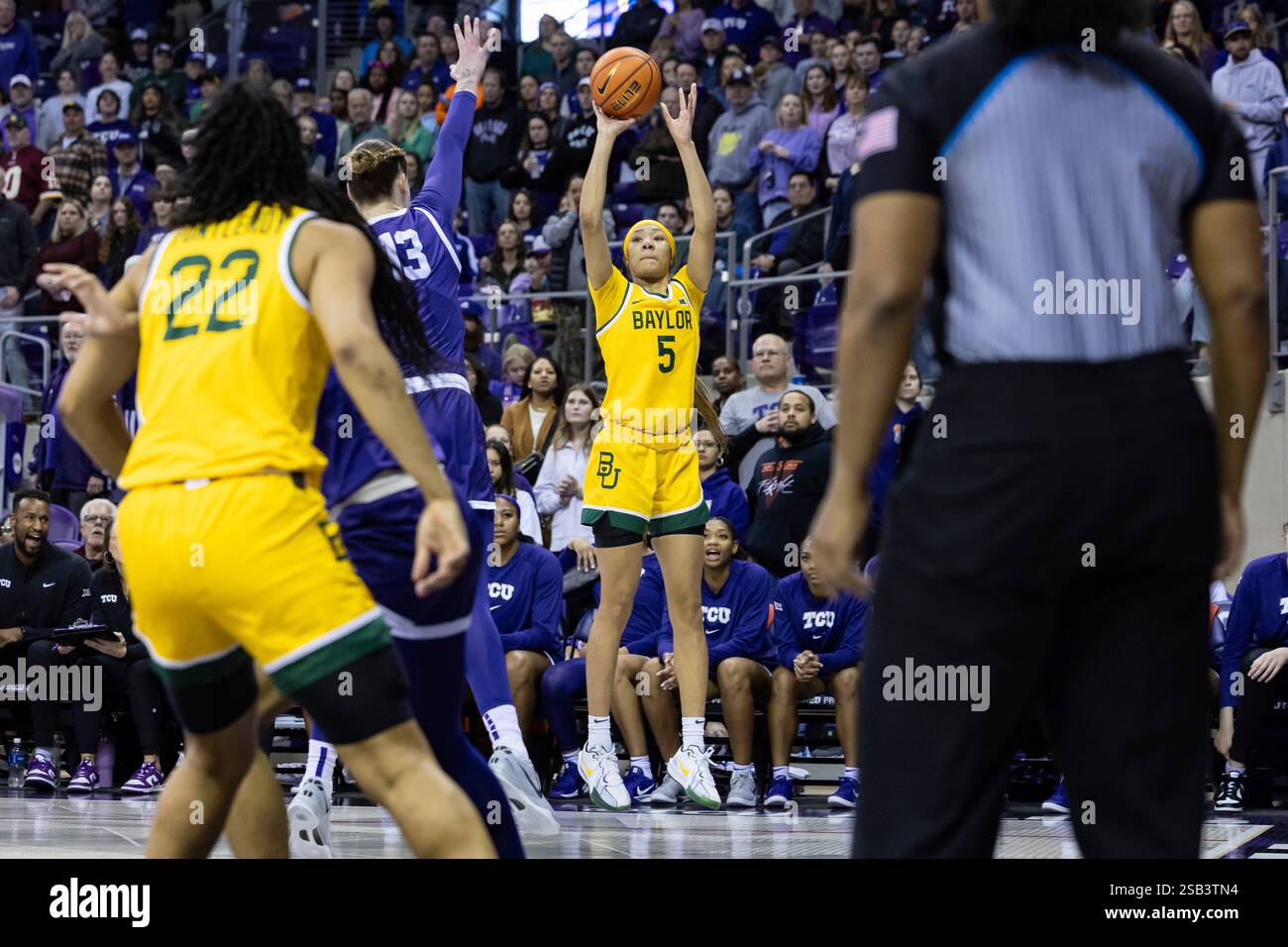 FORT WORTH, TX - JANUARY 26: Baylor Bears guard Darianna Littlepage ...