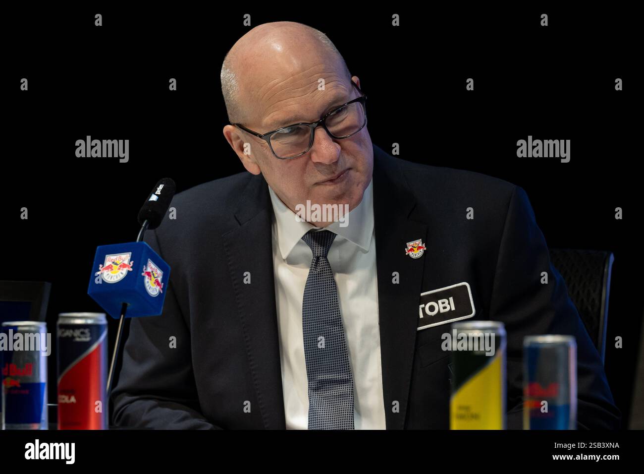 Don Jackson (Chef-Trainer, EHC Red Bull Muenchen) bei der ...