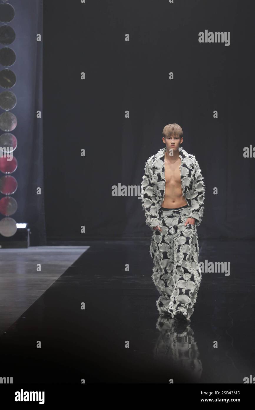 Different Look: Kilian Kerner Show CollectiveFour at the Uber Eats ...