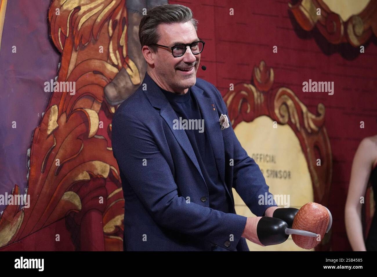 Harvard University's Hasty Pudding Theatricals Man of the Year Jon Hamm ...