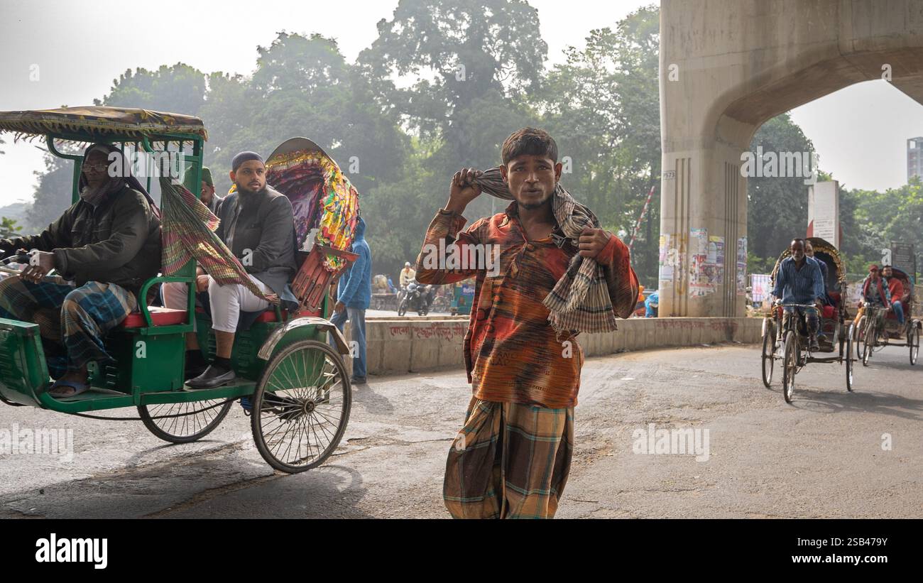 Dhaka, Bangshal, Bangladesh, traffic on the roads in Dhaka, buses ...