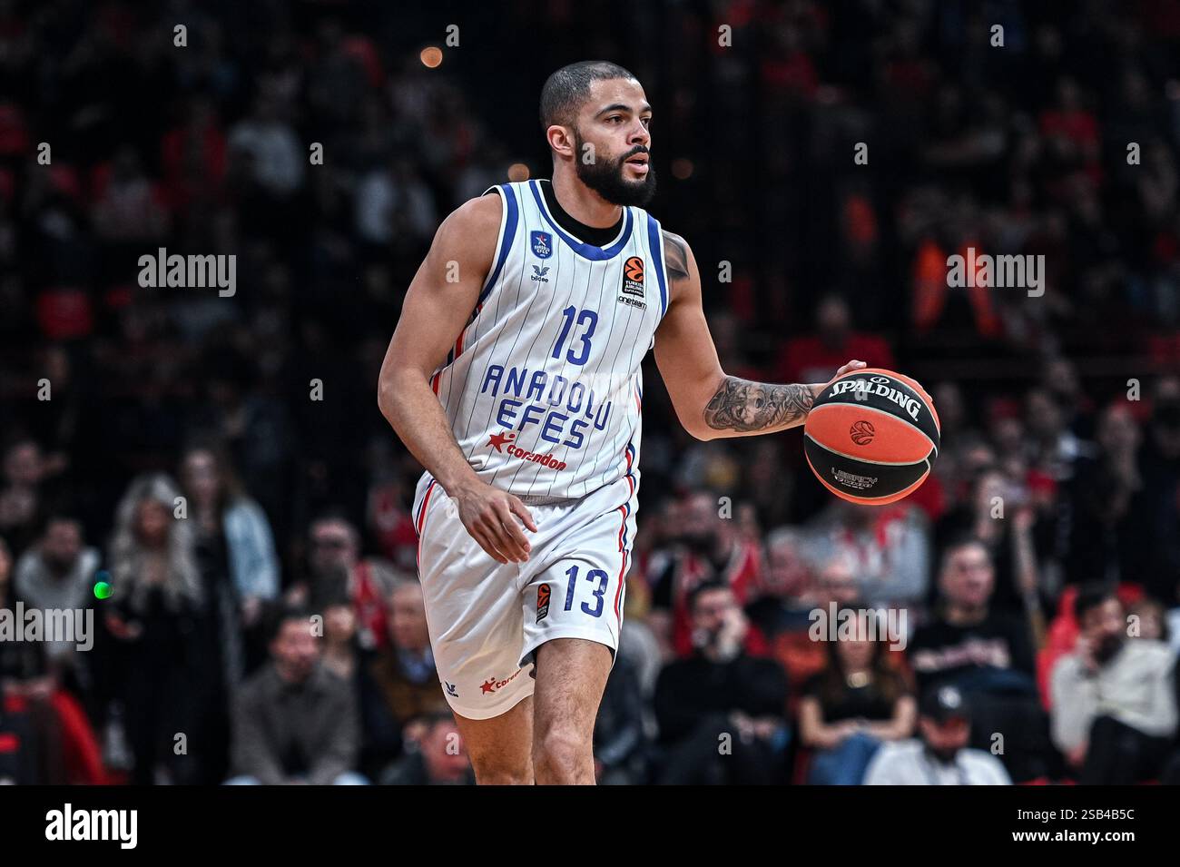 Piraeus, Piraeus, Greece. 31st Jan, 2025. 13 DARIUS THOMPSON of Anadolu ...