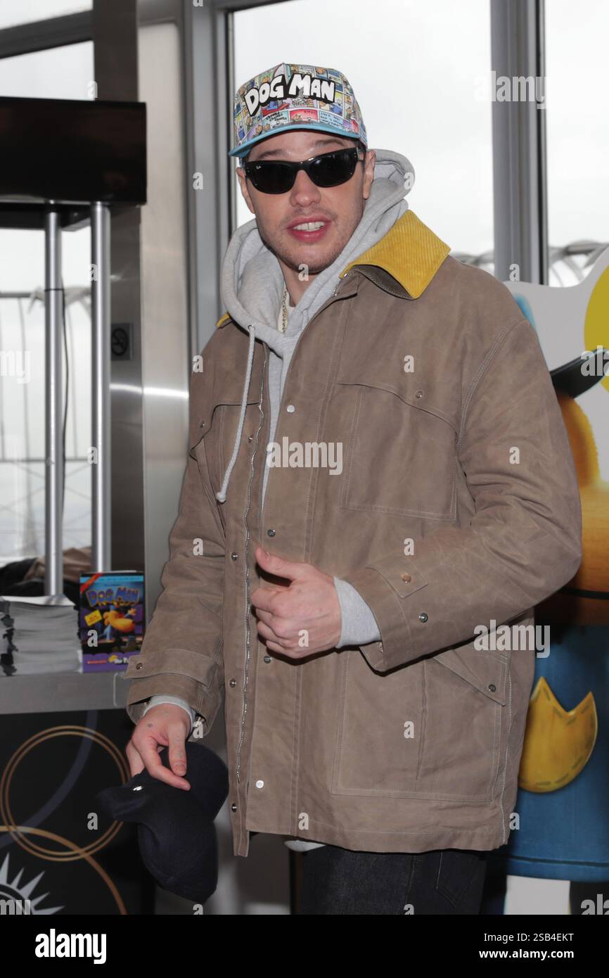 NEW YORK, NEW YORK - JANUARY 31: Comedian Pete Davidson and bestselling ...