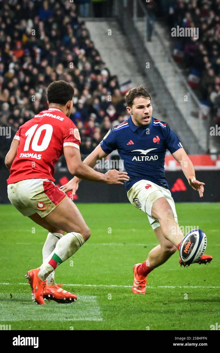 Metz, France. 31st Jan, 2025. French Scrum Half Antoine Dupont kicks ...
