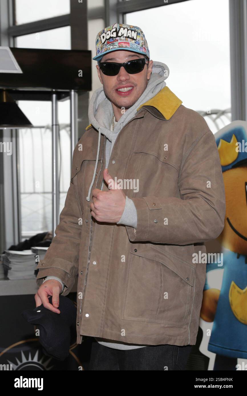 NEW YORK, NEW YORK - JANUARY 31: Comedian Pete Davidson and bestselling ...