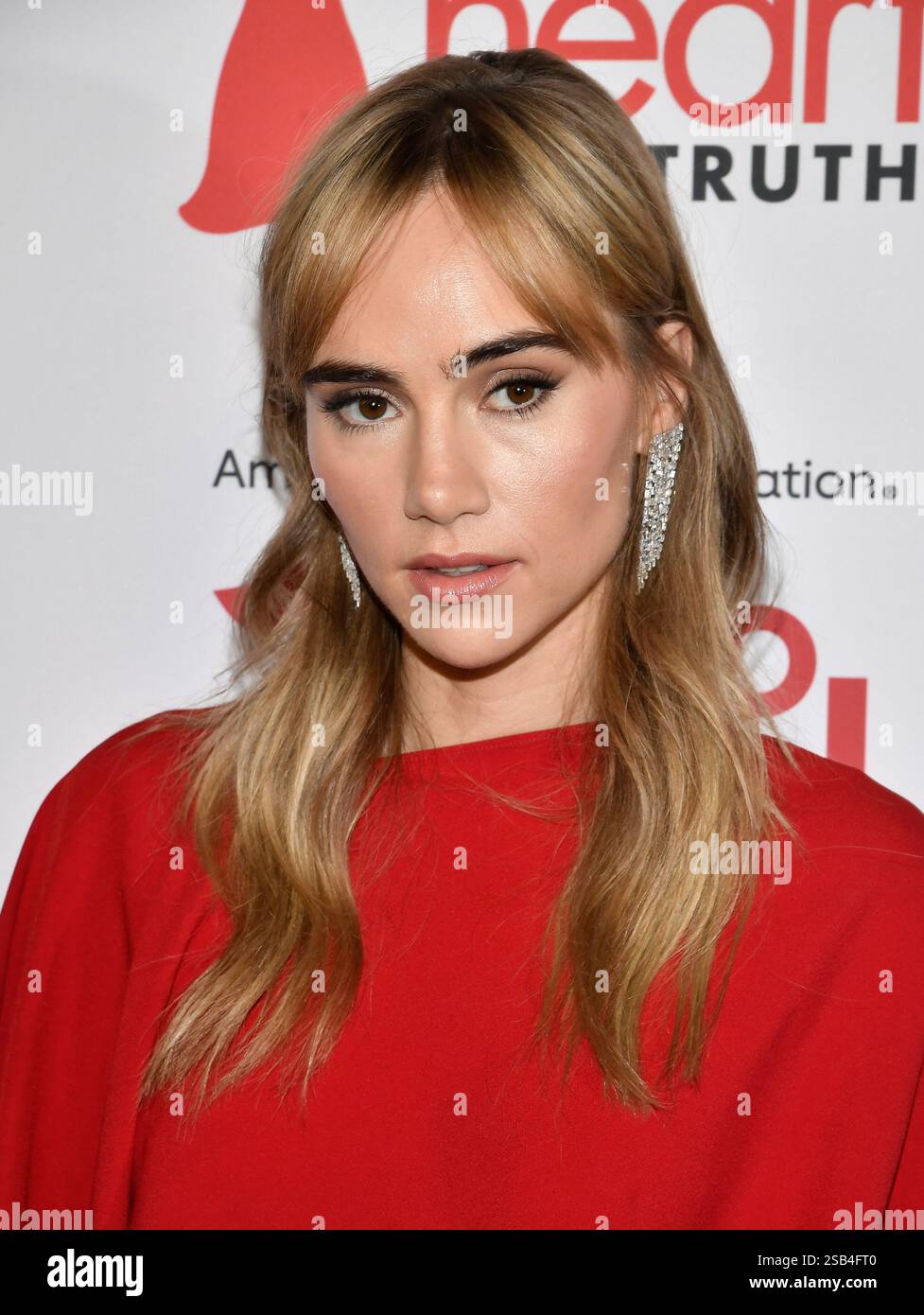 Suki Waterhouse attends the American Heart Association's Go Red for ...