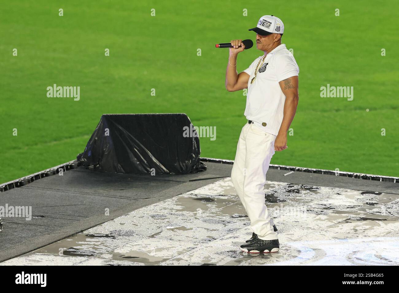 SP - SANTOS - 01/31/2025 - SANTOS, NEYMAR PRESENTATION - Singer Mano ...