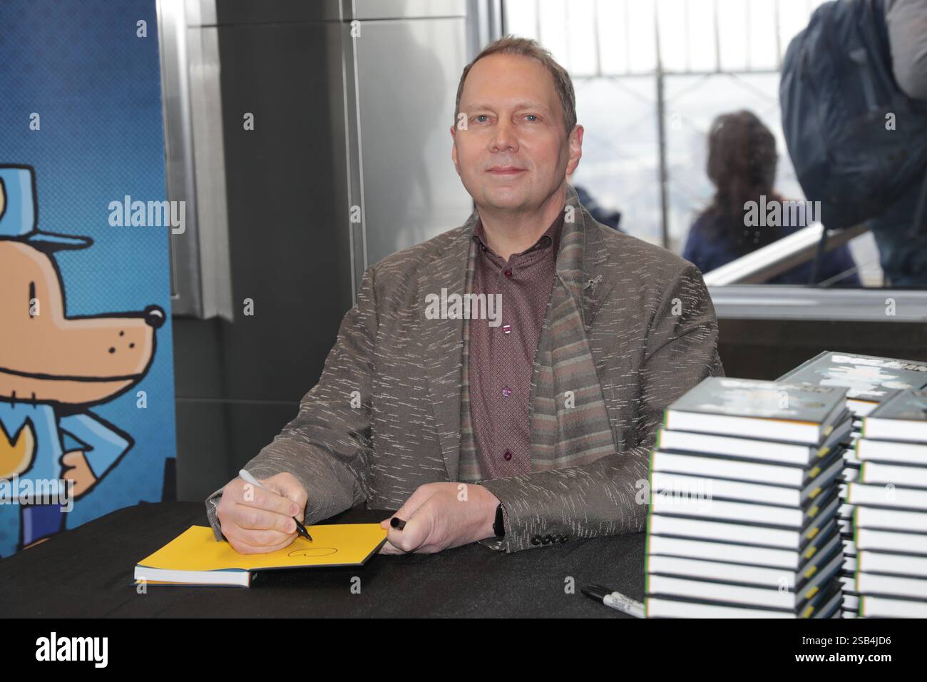 NEW YORK, NEW YORK - JANUARY 31: Comedian Pete Davidson and bestselling ...
