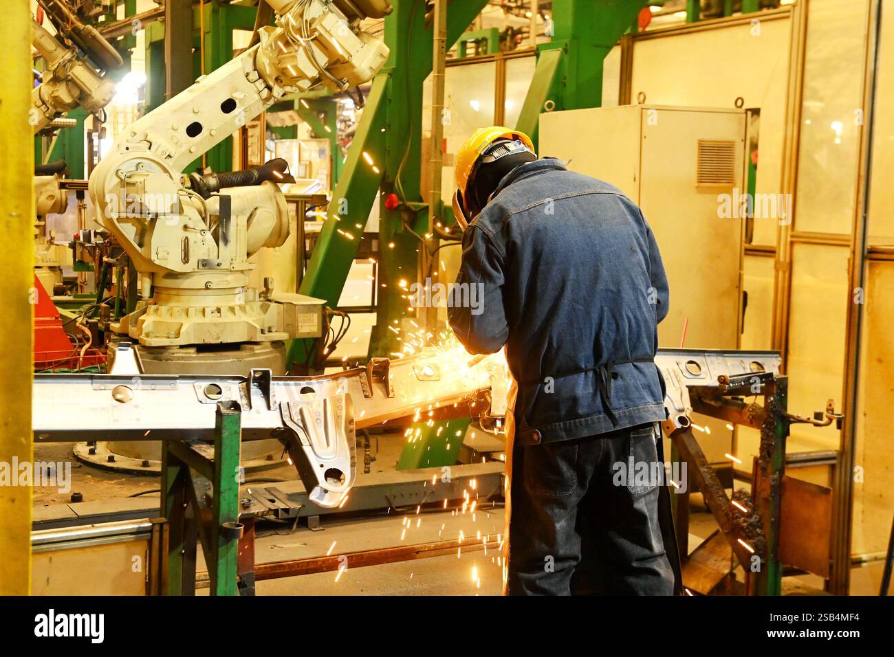QINGDAO, CHINA - FEBRUARY 1, 2025 - A production line worker produces ...