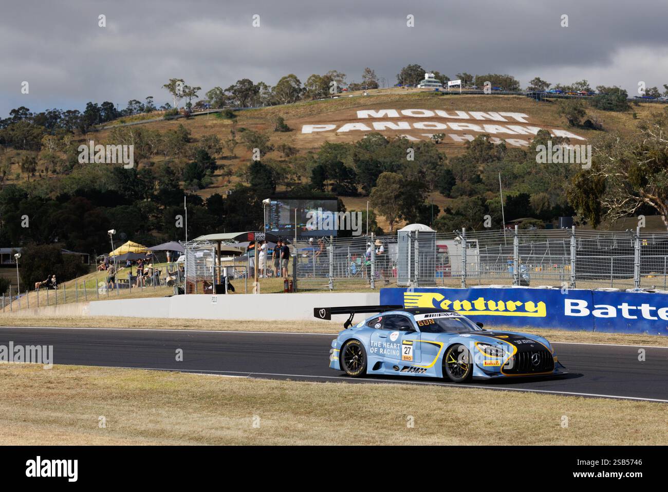 The #27 Heart of Racing by SPS Mercedes-AMG GT3 driven by R. Gunn / I ...