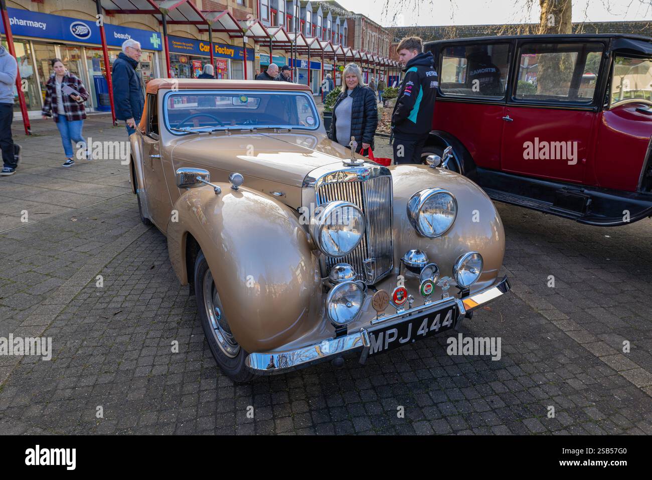 1949 triumph roadster 2000 hi-res stock photography and images - Alamy