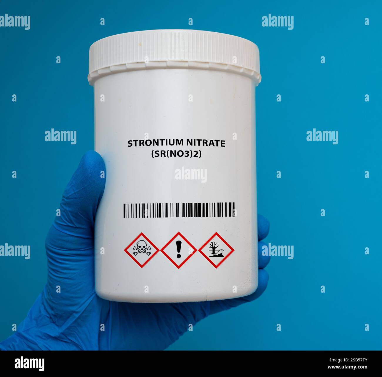 Strontium Nitrate (Sr(NO3)2) Used in fireworks and flares for red ...