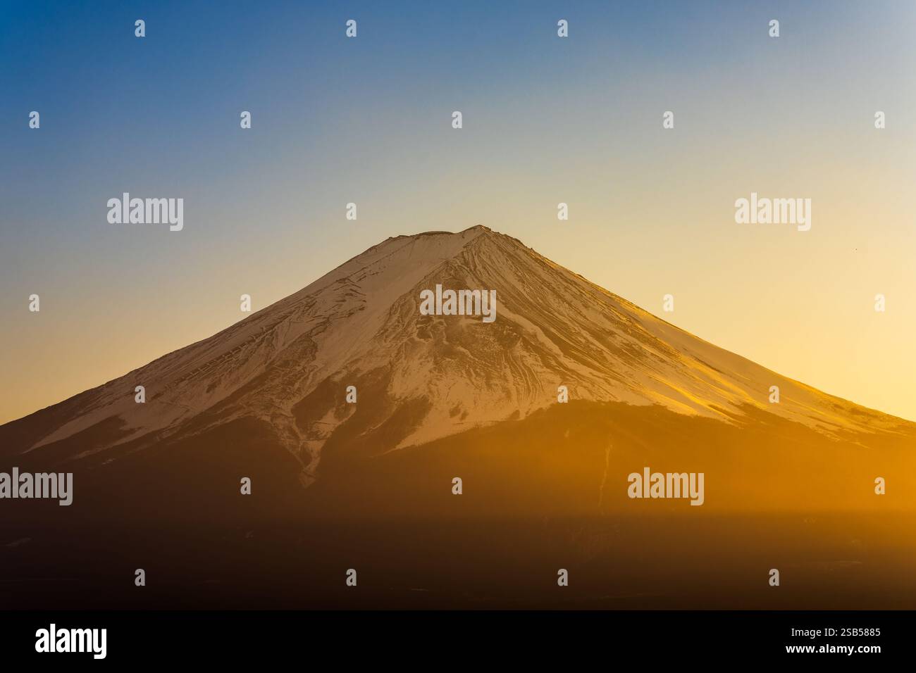 Sunset warm light over Mount Fuji in Japan Stock Photo - Alamy