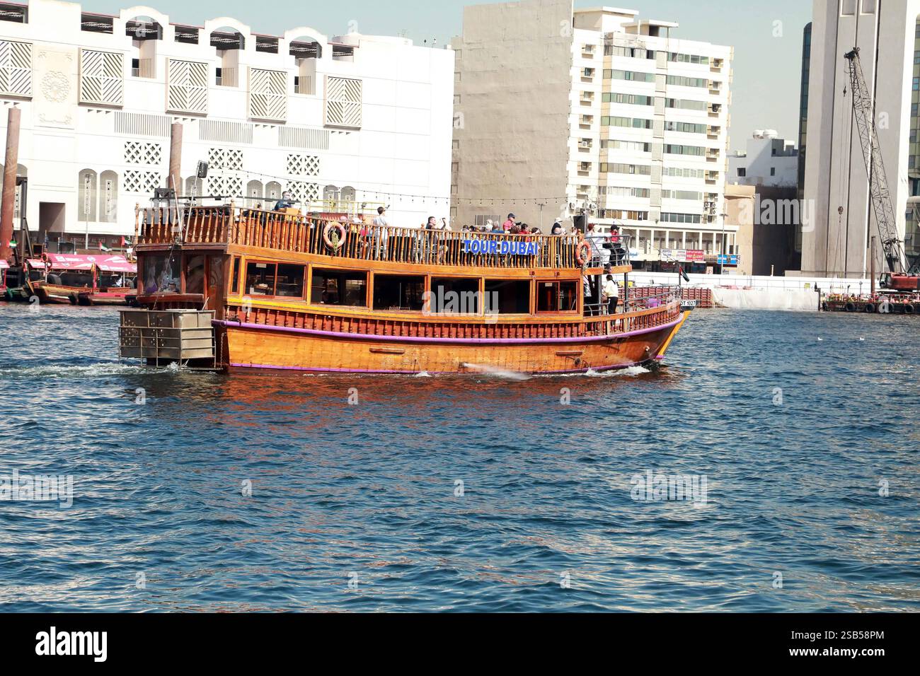 Dubai Abra Station is a popular Dubai attraction that offers tourists a ...