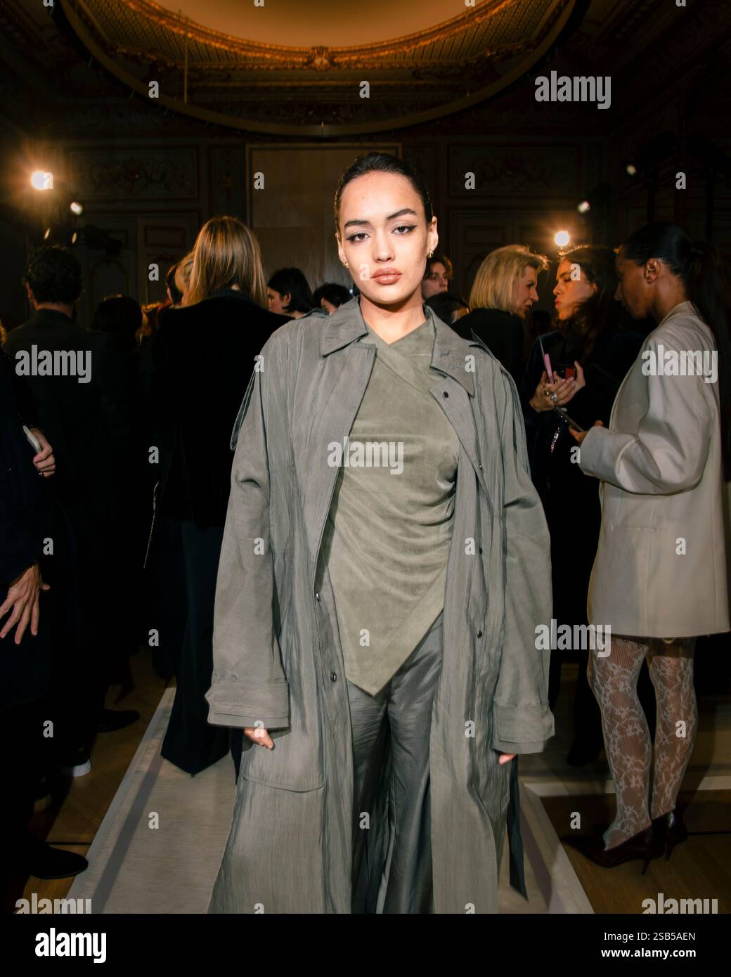 Thalia Besson Paris Haute Couture - SS 2025 Giorgio Armani Priv fashion ...