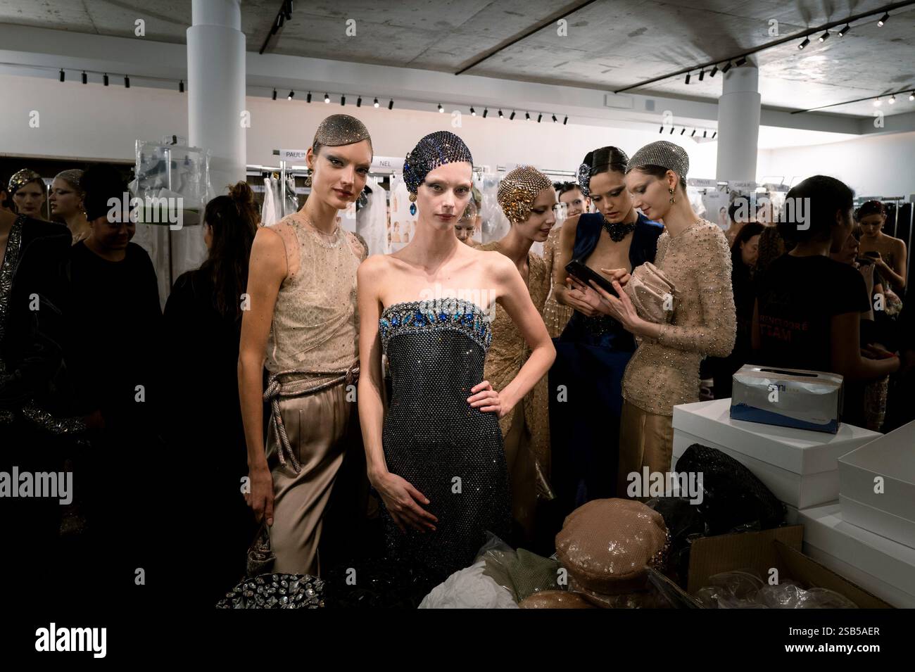 Paris Haute Couture - SS 2025 Giorgio Armani Privè fashion show ...