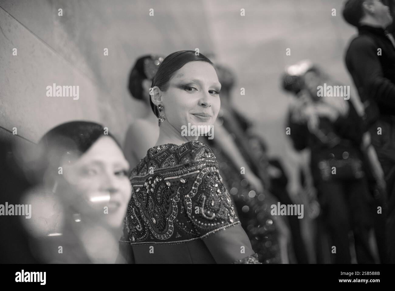 Paris Haute Couture - SS 2025 Giorgio Armani Privè fashion show ...